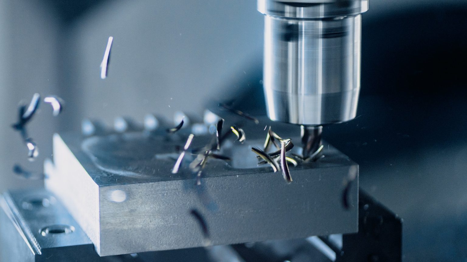 Metalworking Coolants: Semi-Synthetic & Synthetc Pros & Cons - Fusion